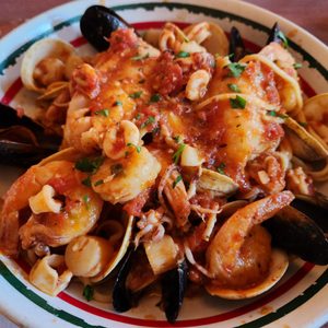 BELLA NAPOLI PIZZERIA - Updated December 2024 - 16 Photos & 43 Reviews ...