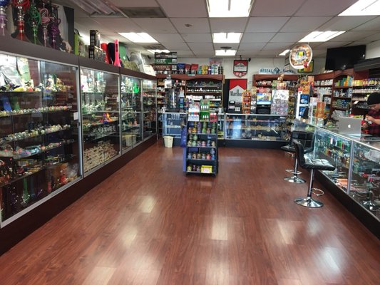 SMOKE & VAPE - 58 Photos & 16 Reviews - Vape Shops - 4386 Cochran St ...