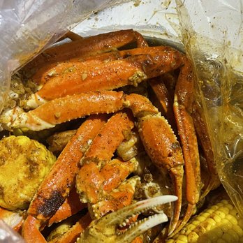 BLUE HOOK CAJUN SEAFOOD & BAR - Updated June 2024 - 60 Photos & 113 ...