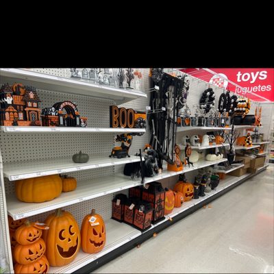 TARGET - Updated December 2025 - 61 Photos & 95 Reviews - 1625 E ...