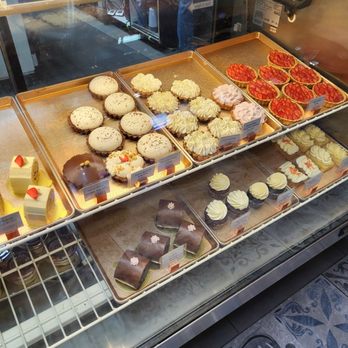 ONE HOUSE BAKERY - Updated December 2024 - 1561 Photos & 1008 Reviews ...