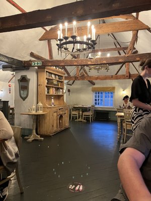 THE SPRING INN - Updated August 2025 - 35 Photos - Bath Road, Reading ...