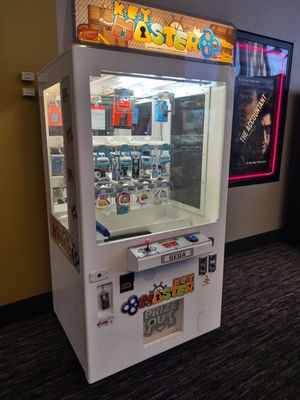 SHOWCASE CINEMA DE LUX FARMINGDALE - Updated January 2026 - 84 Photos ...