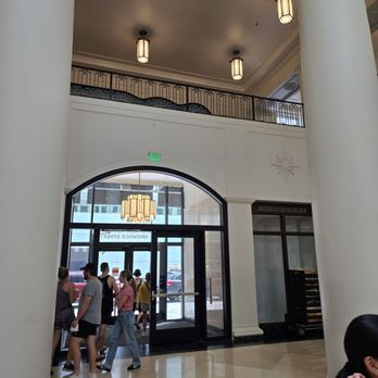 DIME STORE - Updated August 2024 - 2130 Photos & 1945 Reviews - 719 ...