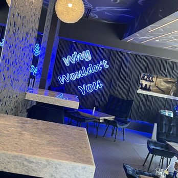 WEEZY’S - Updated June 2024 - 76 Photos & 27 Reviews - 200 Bennett St ...