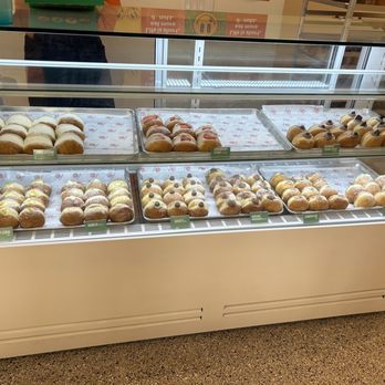 GREEDY DONUTS - Updated December 2025 - 34 Photos - 106-6008 Macleod ...