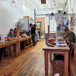 FLX TABLE - Updated July 2025 - 494 Photos & 112 Reviews - 22 Linden St ...