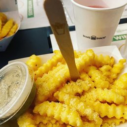 SHAKE SHACK MIDTOWN TAMPA - Updated August 2025 - 290 Photos & 184 ...