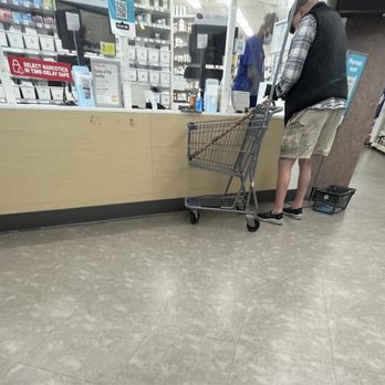 WALGREENS - Updated October 2025 - 52 Photos & 188 Reviews - 191 E 3rd ...