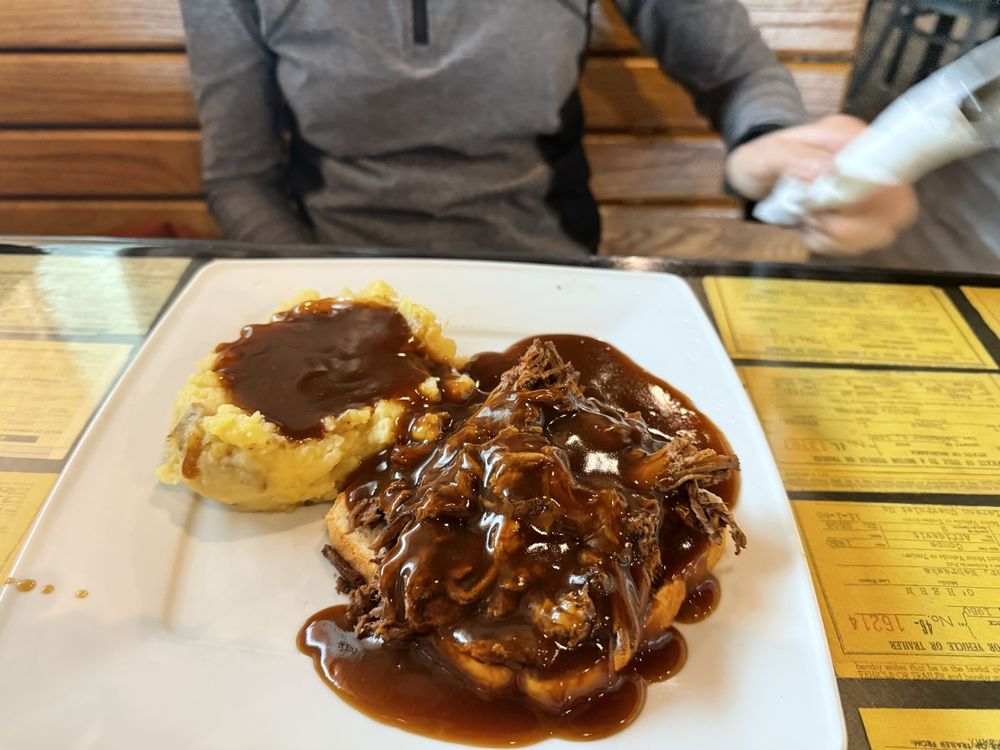 RAILSIDE HIGHWAY DINER - Updated August 2025 - 20 Photos - 718 Lincoln ...