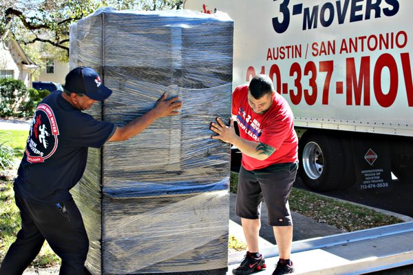 3 MEN MOVERS - SAN ANTONIO - 99 Photos & 57 Reviews - 302 Casa Blanca ...