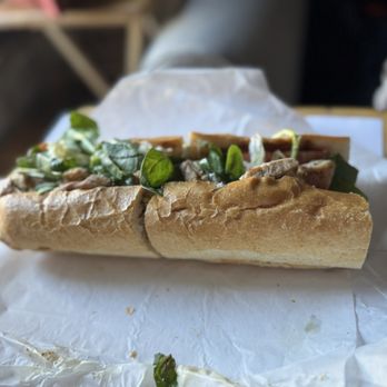 REGATTA DELI - Updated January 2026 - 39 Photos & 160 Reviews - 28 Lake ...