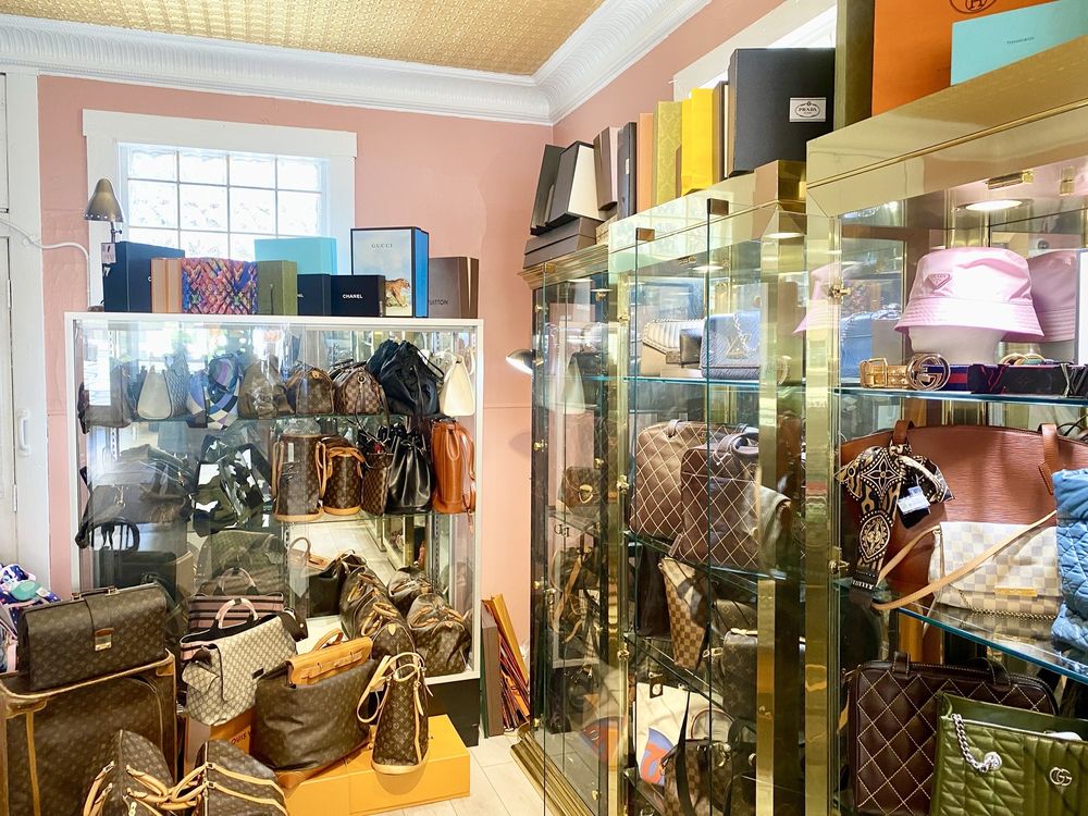 LAKEWOOD LUXURY CONSIGNMENT - Updated January 2026 - 109 Photos & 15 ...