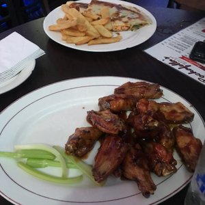 ROCKAFELLA’S SPORTS BAR & GRILL - 45 Photos & 35 Reviews - 443 Paterson ...