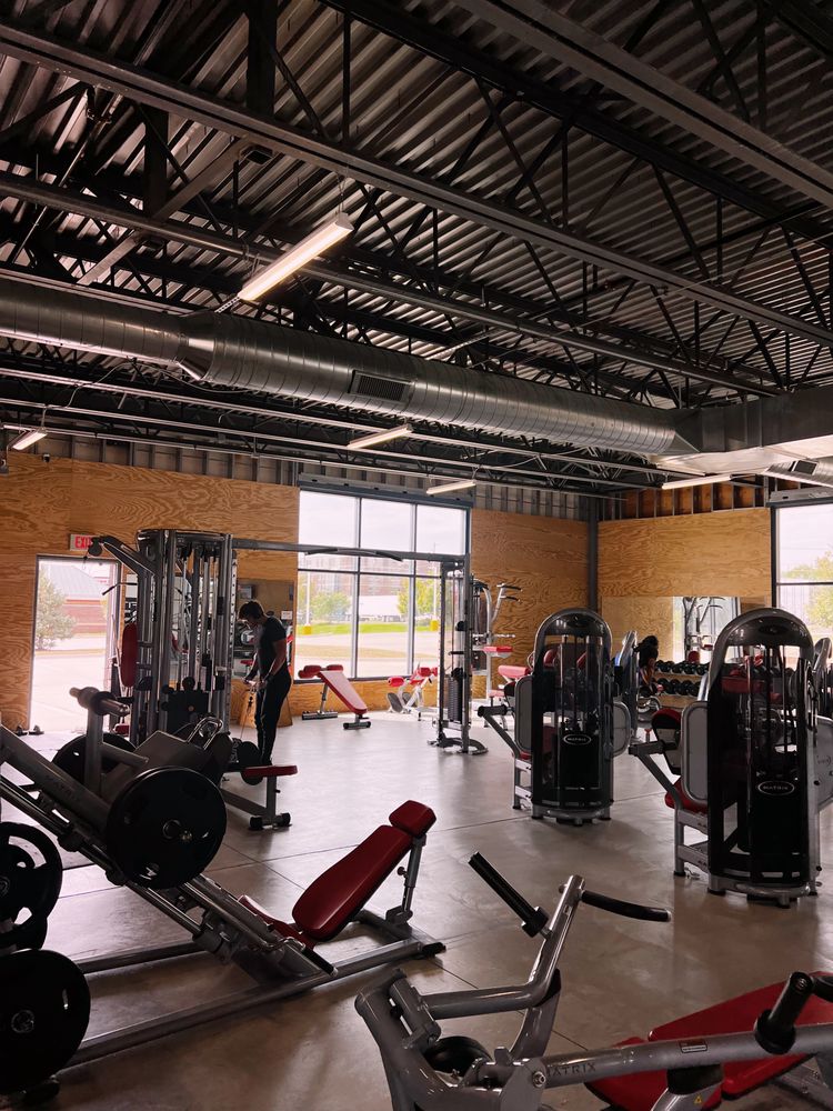 UPFIT - Updated August 2025 - 10 Photos - 2134 Logan Ave, Waterloo ...