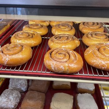 SQUARE DONUTS - Updated December 2025 - 50 Photos & 80 Reviews - 935 ...