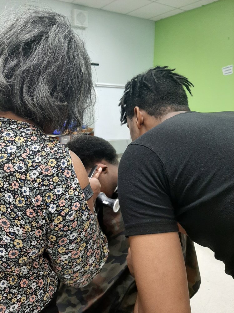 ROBIN’S BARBER CUT NATURAL HAIR HAIR WEAVING SALON - Updated April 2024 ...