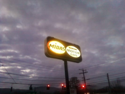 MIDAS - Updated November 2025 - 22 Photos & 41 Reviews - 66 Albany Tpke ...