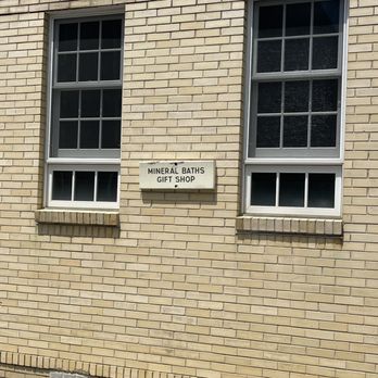 BERKELEY SPRINGS STATE PARK BATH HOUSE - Updated October 2024 - 100 ...