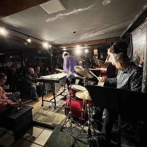 SMALLS JAZZ CLUB - 219 Photos & 387 Reviews - 183 W 10th St, New York ...