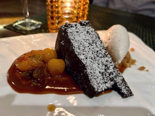 JAMES ON MAIN - Updated July 2025 - 581 Photos & 343 Reviews - 105 Main ...