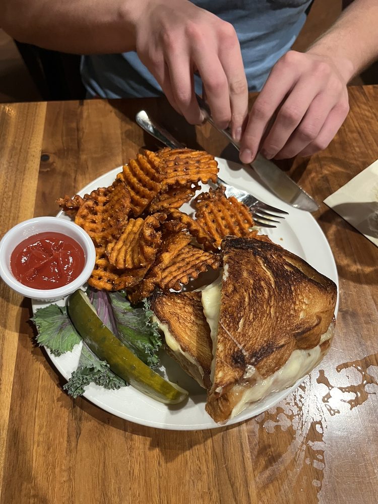 SUN SINGER WINE AND SPIRITS - Updated April 2024 - 106 Photos & 187 ...