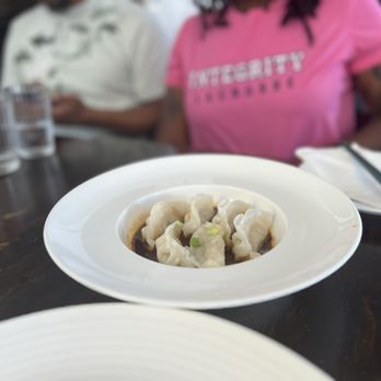 NIHAO - Updated June 2024 - 806 Photos & 270 Reviews - 2322 Boston St ...