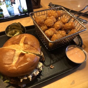 SQUATTERS PUB BREWERY - Updated July 2024 - 1111 Photos & 1409 Reviews ...