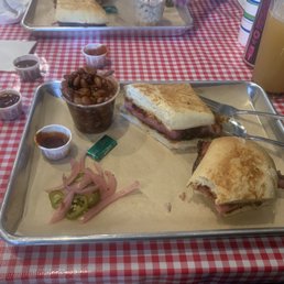 TRAIL DUST BBQ - Updated December 2025 - 940 Photos & 1648 Reviews ...