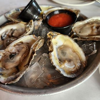 HALF SHELL OYSTER HOUSE - Updated December 2025 - 1283 Photos & 1334 ...