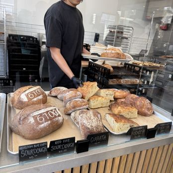 61HUNDRED BREAD - Updated April 2025 - 430 Photos & 106 Reviews - 728 ...
