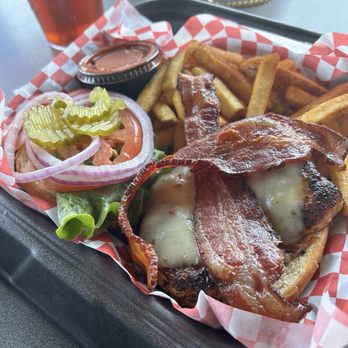 THE RIVER SHACK - Updated December 2025 - 108 Photos & 71 Reviews ...