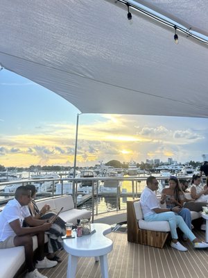 THE SHORELY - Updated April 2025 - 117 Photos & 43 Reviews - 849 ...