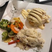 BACK 2 SHUCKERS - 21 Photos - Food near 6220 E Oak Island Dr, Oak ...