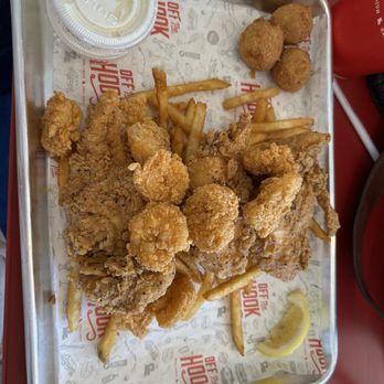 OFF THE HOOK - Updated November 2025 - 21 Photos & 28 Reviews - 2319 S ...