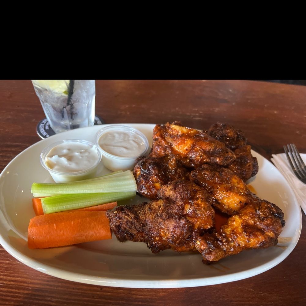 WILLIAMS AVENUE PUB - Updated December 2025 - 32 Photos & 65 Reviews ...
