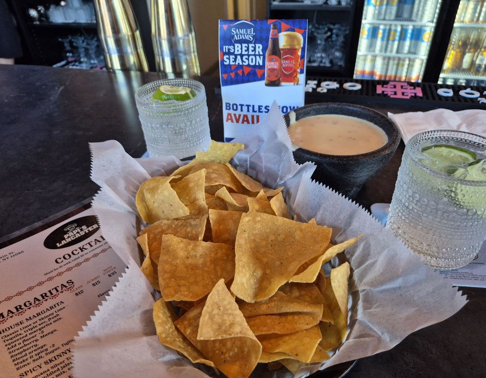 PAPI GRANDE - Updated January 2026 - 20 Photos & 15 Reviews - 20 W Main ...