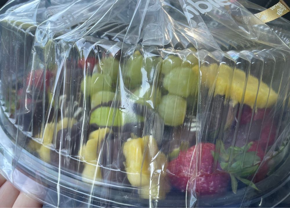 EDIBLE ARRANGEMENTS - 19 Photos & 12 Reviews - 1252B Clintonville St ...
