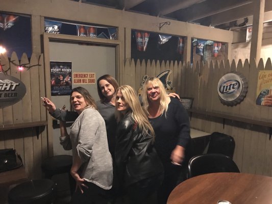 THIRD BASE TAVERN - Updated January 2026 - 35 Conococheague St ...