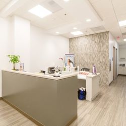 SSK PLASTIC SURGERY - 101 Photos & 172 Reviews - 500 Superior Ave ...