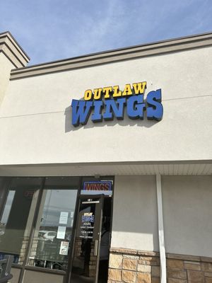 OUTLAW WINGS - Updated May 2026 - 180 Photos & 339 Reviews - 12920 ...