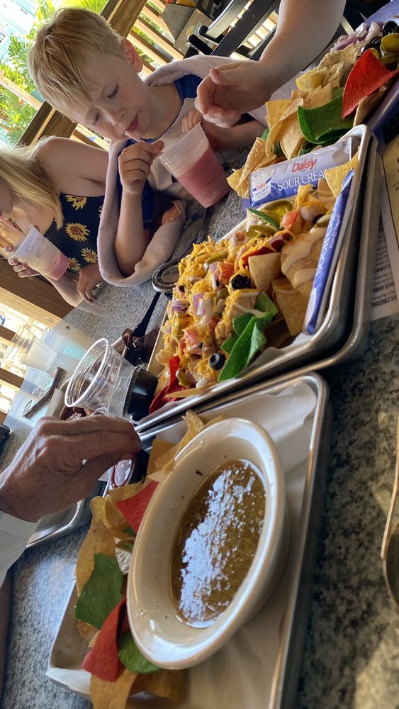 LOOE KEY TIKI BAR & GRILL - Updated January 2026 - 67 Photos & 120 ...