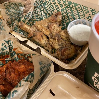 WINGSTOP - Updated July 2025 - 49 Photos & 38 Reviews - 7450 Airport ...
