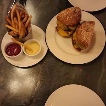 THE BENJAMIN HOLLYWOOD - Updated December 2024 - 218 Photos & 77 ...