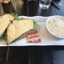 LITTLE LOIS CAFE - Updated December 2025 - 70 Photos & 171 Reviews ...