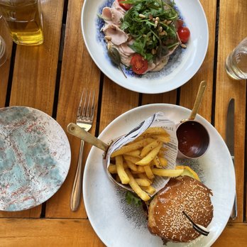 RIZZI - Updated June 2025 - 43 Photos & 48 Reviews - Augustaplatz 1 ...