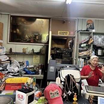 WAIKANE STORE - Updated July 2025 - 454 Photos & 260 Reviews - 48-377 ...