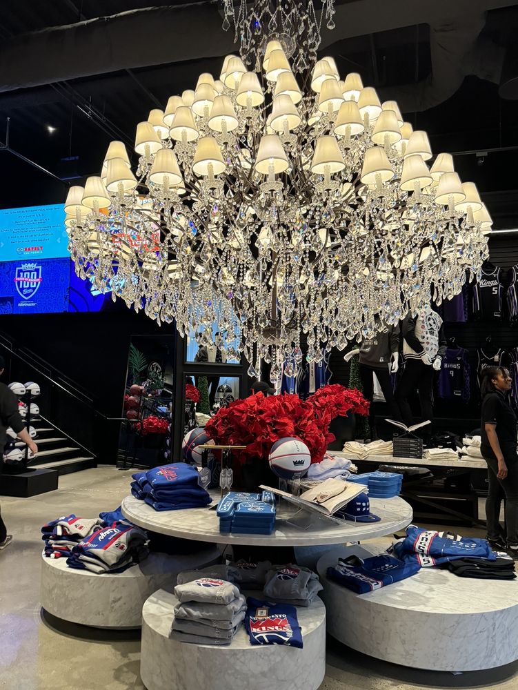 KINGS TEAM STORE - Updated January 2026 - 64 Photos & 19 Reviews - 500 ...