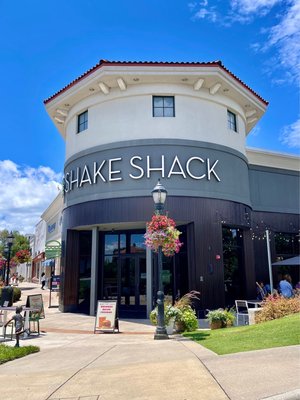 SHAKE SHACK BIRMINGHAM - Updated November 2025 - 218 Photos & 239 ...