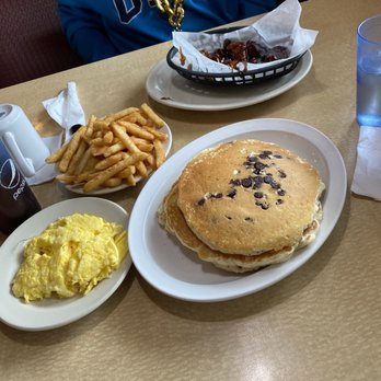 CASTLEWOOD RESTAURANT - Updated December 2025 - 36 Photos & 41 Reviews ...